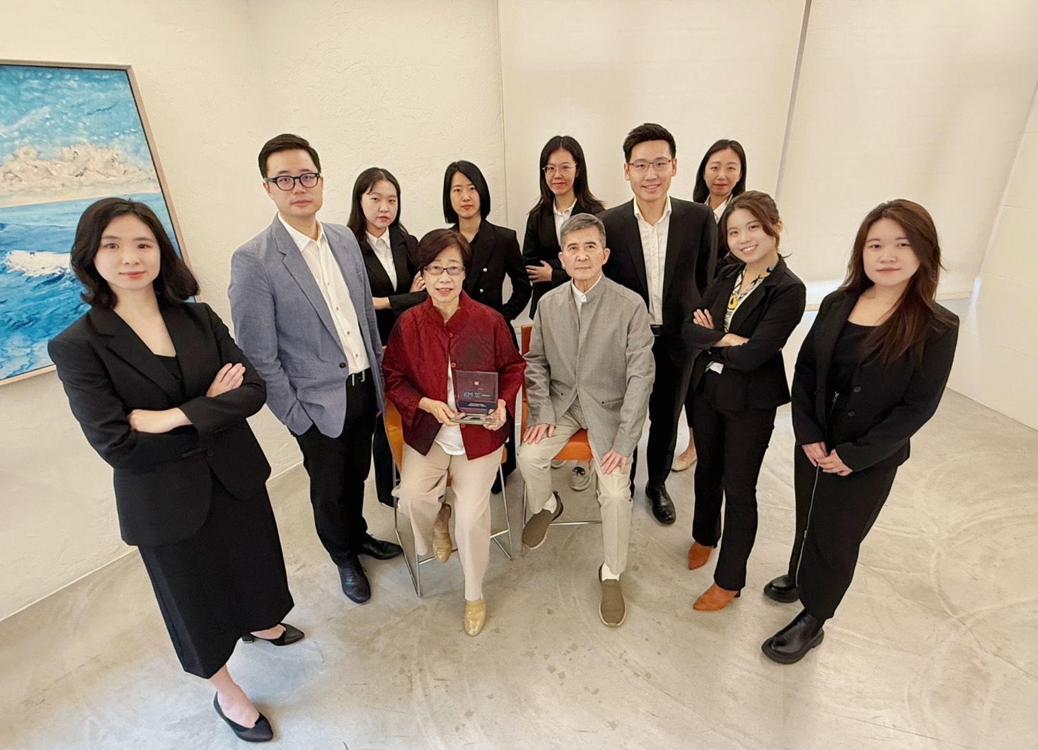 CSRone / 致德國際永續顧問獲英國商業平台(Acquisition International)選為最佳顧問！協作式輔導與企業共創價值 – CSRone 永續智庫